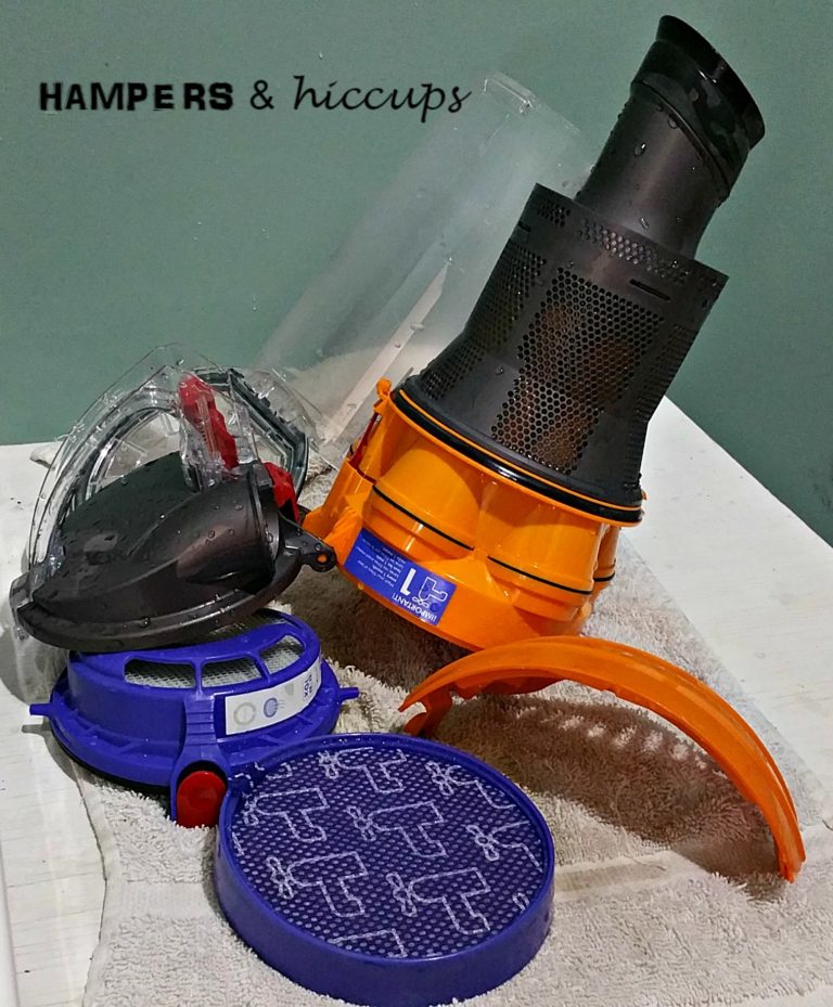 How to clean a dyson dc29 upright vacuum cleaner. Blog post + video